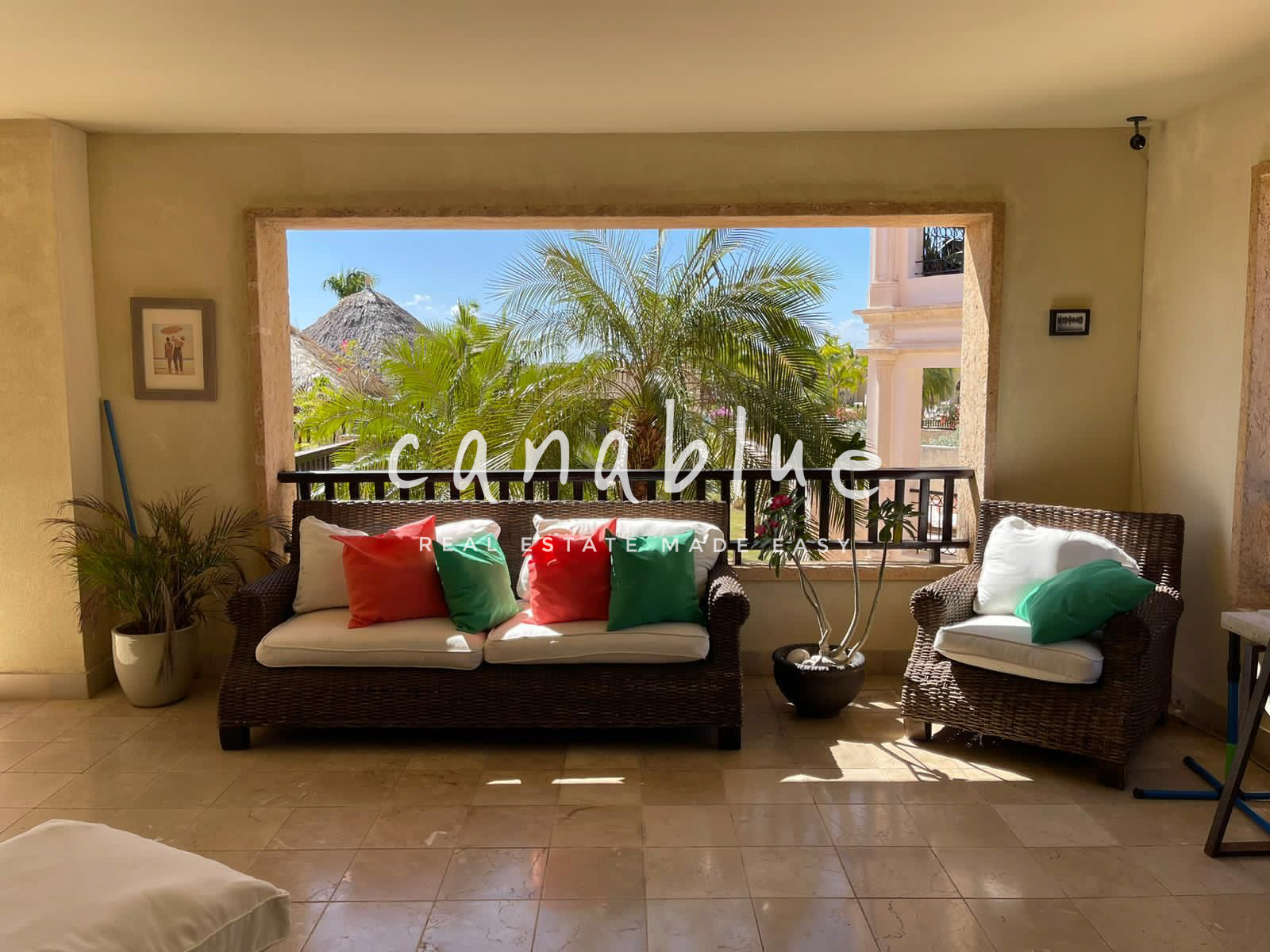 Big Open terrace Condo | Canablue